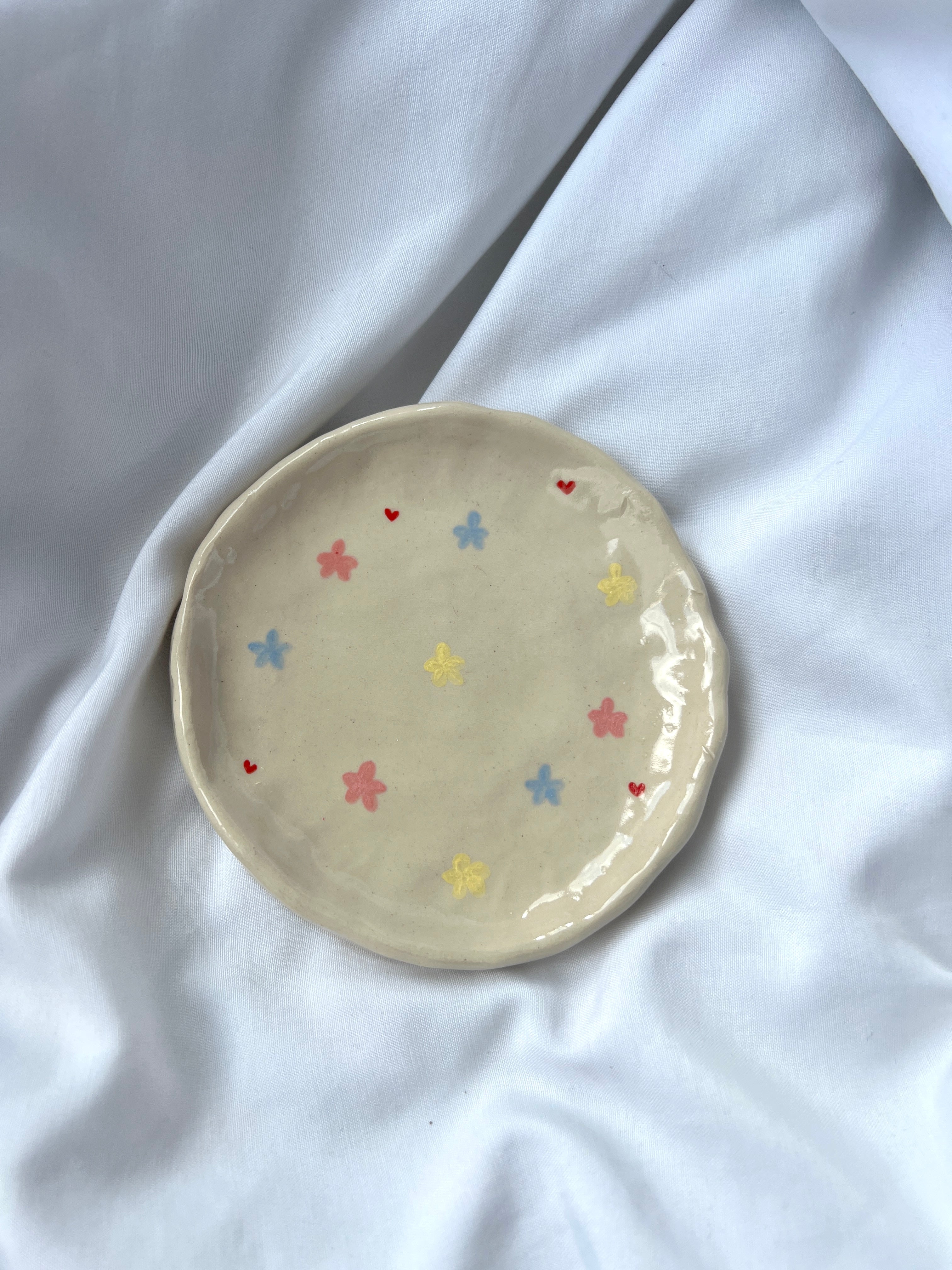 Small flower plate – Made by Valkyrie